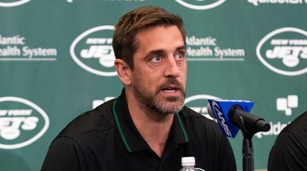 Aaron Rodgers Gives Colorful Explanation of What He Says Led to ...