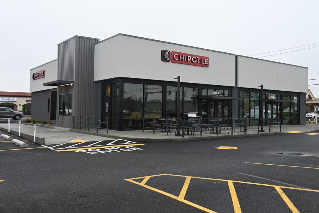 Breaking: Hermiston Chipotle to open doors Nov. 21 | Hermiston Herald